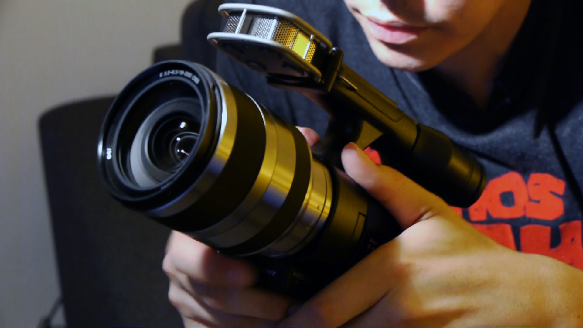 First look at the Sony NEX-VG10E - What Digital Camera